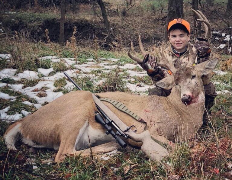 Deer Hunting - Mid-America Hunting Association